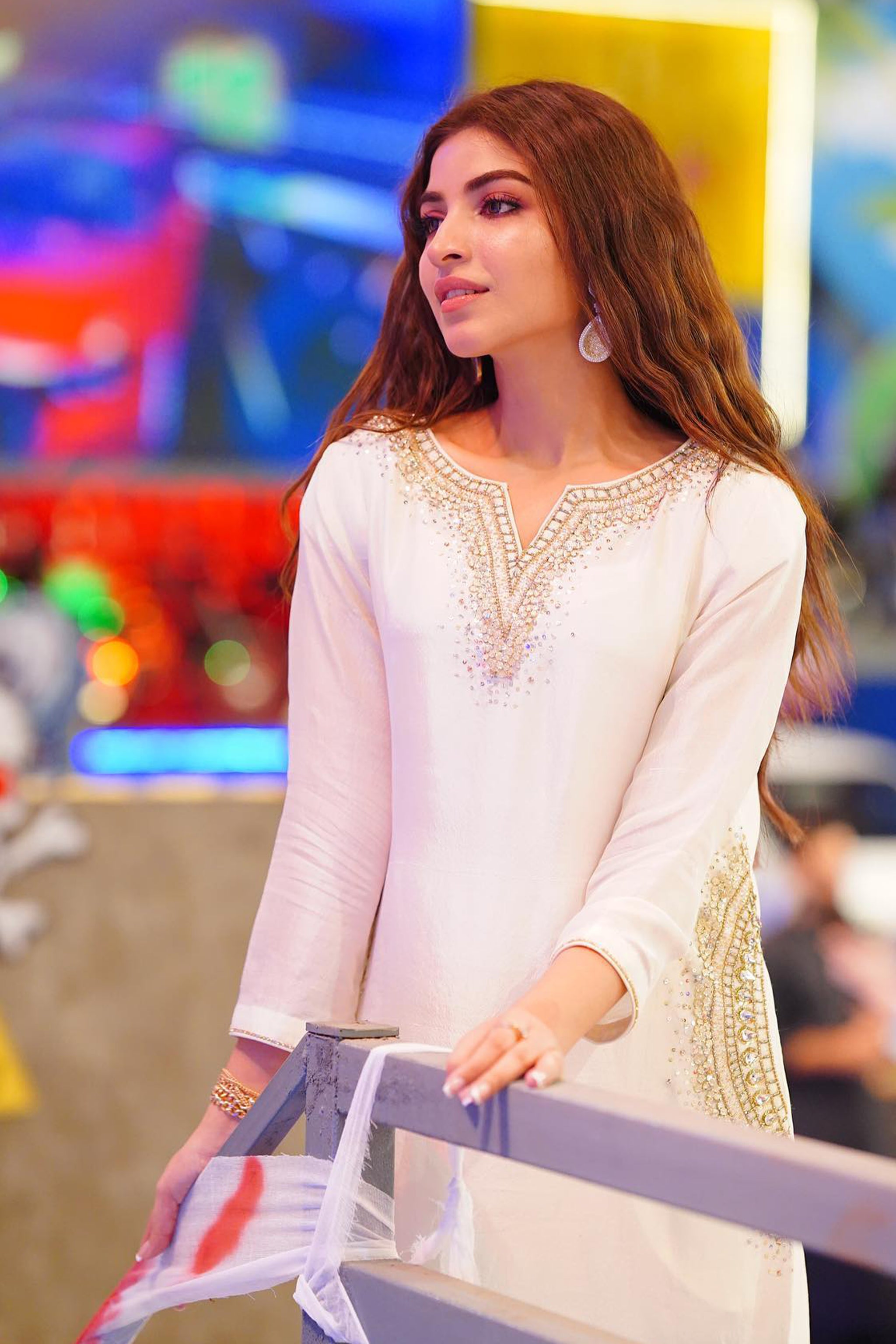 Kinza Hashmi Wearing ASM – Ayesha Shoaib Malik